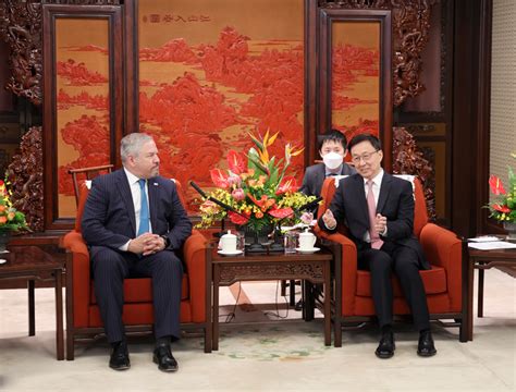 洪都拉斯外交部指 总统卡斯特罗将很快访问中国 星岛日报