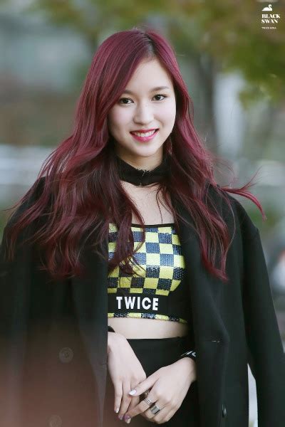 © Black Swan Do Not Edit 1234 Tumbex