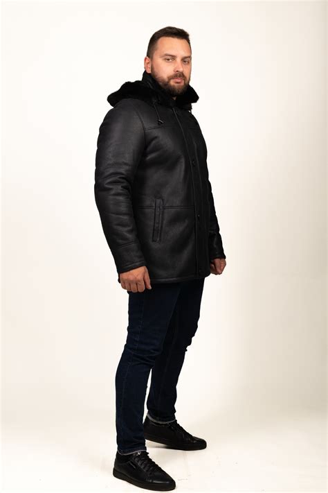 Дублянка чоловіча чорна натуральна з капюшоном Світ Шкіри та Хутра