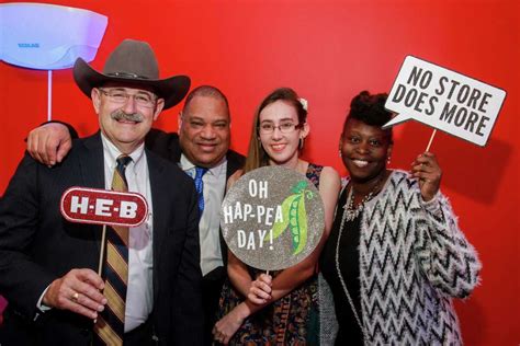 New Multi Level H E B Opens In Houston Heights