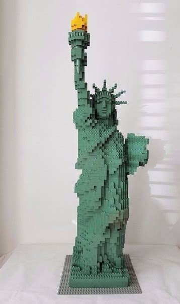 Статуя свободы • другое Createbuild Createbuild Научись строить в Майнкрафт ВКонтакте