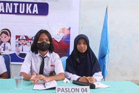 Osis Smp Negeri Larantuka Sukses Gelar Pesta Demokrasi Depoedu Com