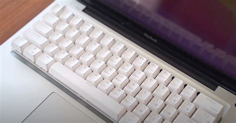 This MacBook Pro Got Modded With A Mechanical Keyboard To Improve The Typing Experience