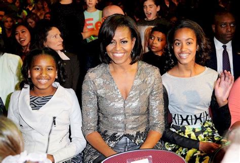 Barack Obama Surprises Wife Michelle With Bouquet Of Flowers At Her