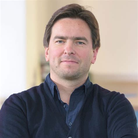 Video Block Lamp By Harri Koskinen Is A Homage To Edison Lightbulb