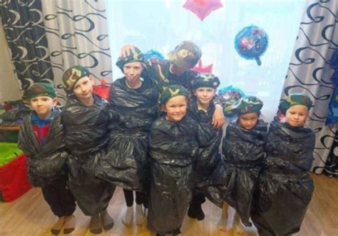 Создать мем новогодний костюм из мусорных пакетов эко костюм для мальчика детский костюм