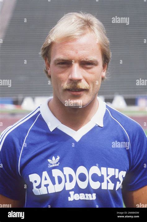 Archivfoto Klaus Taeuber Feiert Seinen 65 Geburtstag Am 17 Januar