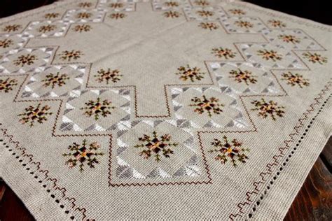 Ллянна міні скатертина з вишивкою«Кавова