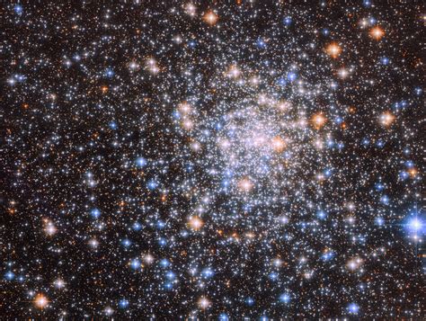 Hubbles Pulsar Quest A Deep Dive Into The Glistening Globular Cluster