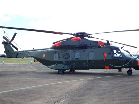 무료 이미지 항공기 수송 차량 비행 축차 초퍼 회전익 공군 지구의 분위기 헬리콥터 로터 군사 헬리콥터 블랙 호크 시코 르 스키 70 시코 르 스키