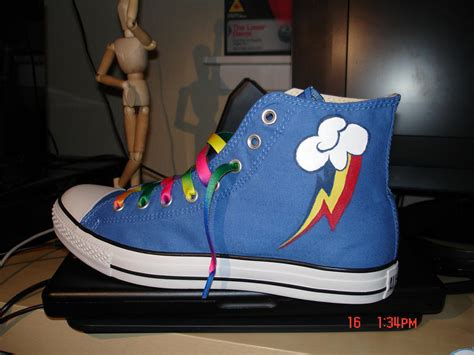 Rainbow Dash Shoes Chuck Taylors By Djchocokay On Deviantart