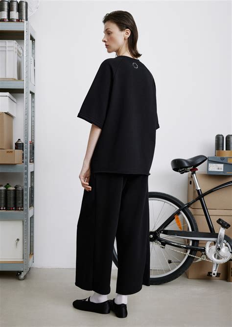 Футболка тринитка чорна