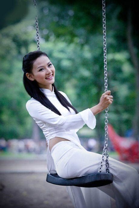 风情万种，越南奥黛女人 单单曲线就迷死人