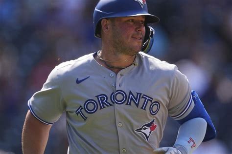 Clement Up For Two Awards As Five Blue Jays Named Gold Glove Finalists
