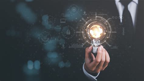 디지털 네트워크 데이터 연결 기술 정보 기술과의 최신 통신 고도로 안전한 보호 기능을 갖춘 온라인 백업 혁신 사업가 손에 전구 순서에 대한 스톡 사진 및 기타 이미지