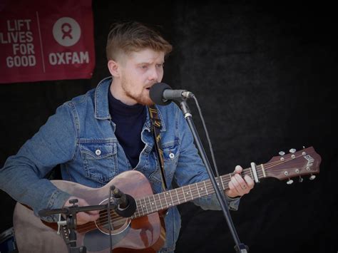 Aaron Potter Top Tourist