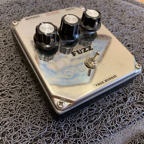 Custom Gloss Fuzz 3 Transistor Silicon Fuzz Face Colorsound Reverb