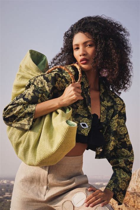 Model Tais Mmg Models