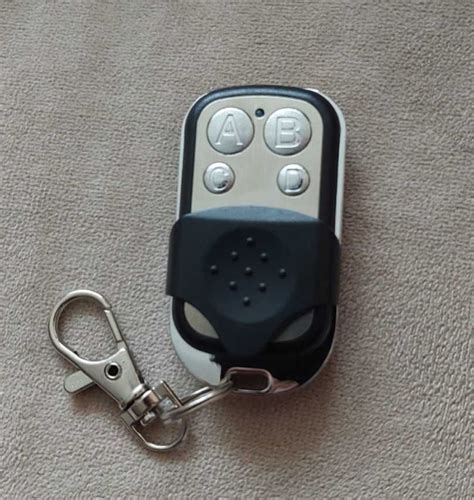 Копиращо клониращо Дистанционно за гараж гаражна врата и бариера гр София Център • Olx Bg