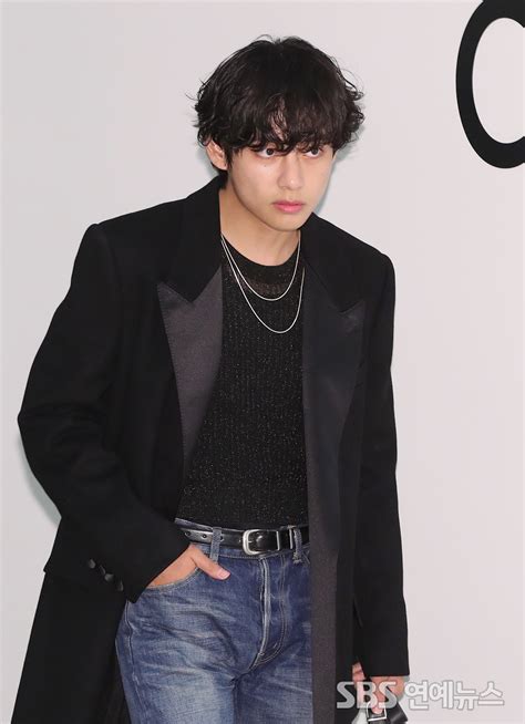 [e포토] 방탄소년단 뷔 눈빛 하나로 거친 남성미