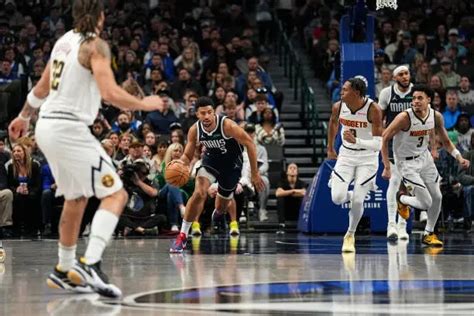 被丁威迪和哈迪带偏了！独行侠3d后场大将在场上彻底迷失了方向？