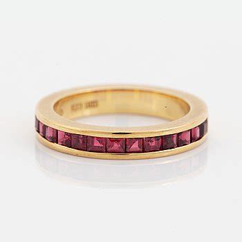 K Gold And Step Cut Ruby Ring Bukowskis