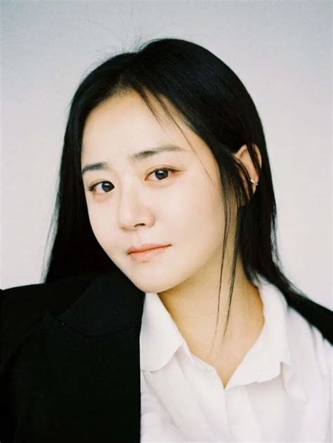 Moon Geun Young Won The Kang Soo Yeon Award At The Womens Film Award “my Idol I Will Follow