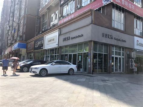【6图】急售，拐角蛋糕店，78平97万，年租金10万，十。长沙雨花高桥华晨国际公馆万家丽中路二段商铺商铺租售生意转让出售 长沙58同城