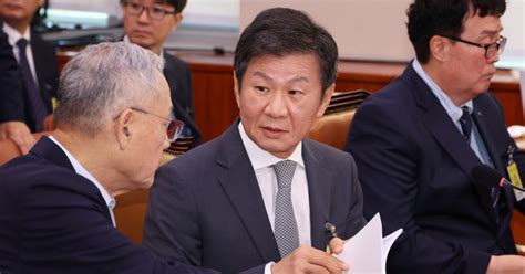 축구협회 문체부 감사에 동의 어렵다재심의 요청 여부 검토종합