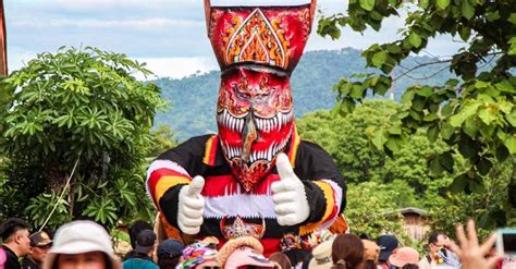 รวมรูปภาพของ รวมภาพ ผีตาโขน 2566 งานประเพณีหนึ่งเดียวในโลก บรรยากาศคึกคักด่านซ้ายแทบแตก รูป