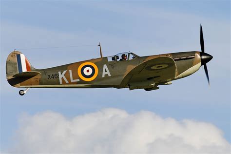 Fly A Spitfire 1940 Spitfire Mk Ia X4650 Fly A Spitfire