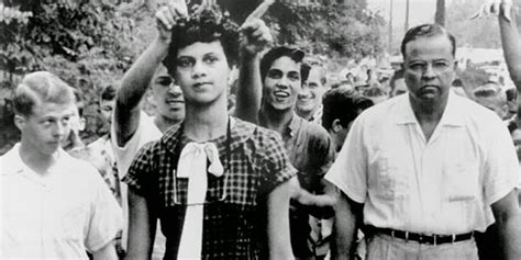 Dorothy Counts Il Coraggio Di Una Camminata