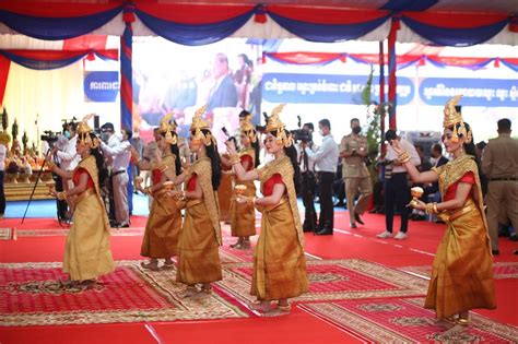 សម្តេចក្រឡាហោម ស ខេង