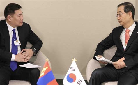 Ерөнхий сайд Л Оюун Эрдэнэ БНСУ ын Ерөнхий сайд Хан Дог Сү тэй уулзлаа