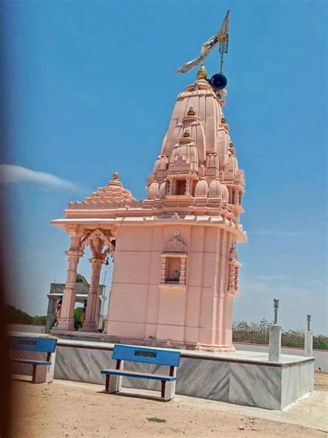 Pathar Ka Pooja Mandir For Worship Material Sandstone At ₹ 1500 Cubic Feet In Makrana