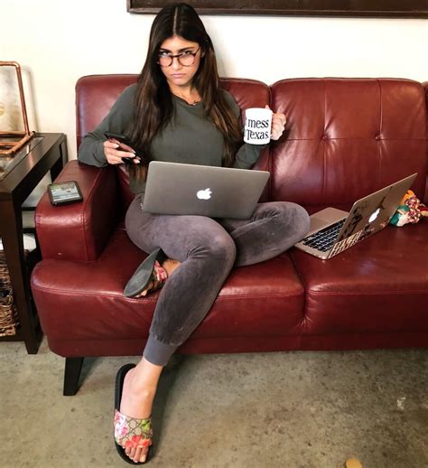 Mia Khalifa горячие фото