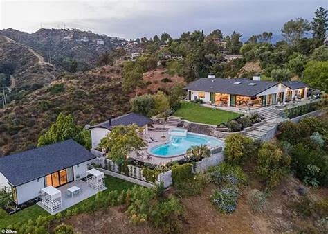 Onlyfans Riley Reid Drops 48 Million On Four Bed Six Bath Pasadena