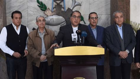 مصر رئيس الوزراء يمهد لزيادة أسعار الخبز والوقود والكهرباء