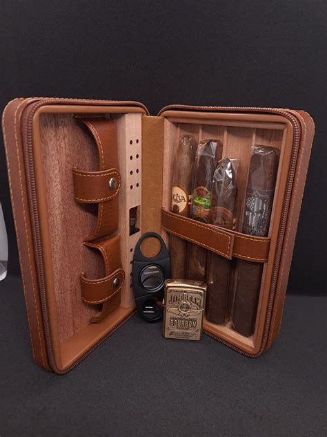 Эрчүүдэд өгөх бэлэг Facebook