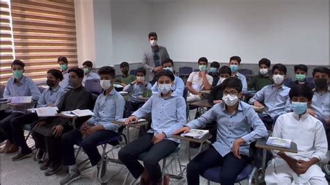 مدرس عربی و اقتصاد علی هدایتی Youtube