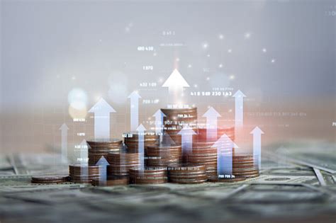 ชื่อ 성장 차트 및 그래프 진행 상황이 있는 코인 스택 재무 개념 및 금융 투자 비즈니스 주식 성장의 거래 차트가 있는 은화