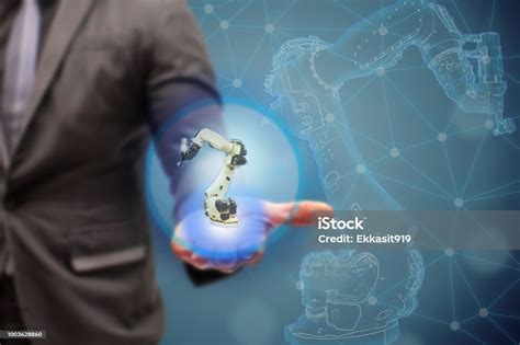 Iot 스마트 공장 산업 40 기술 개념 작업 선 미래의 새로운 트렌드 기술에서에 가짜 햇빛 자동화 공장 배경에서 엔지니어 쇼 3d 로봇 로봇에 대한 스톡 사진 및 기타