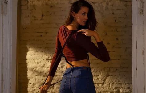 Wallpaper Shorts Blouse Woman Babe Model Brunette Look Pose Back Natural Thin