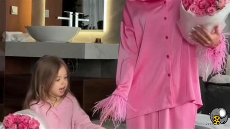 ست مادر دختری جذاب فیلو