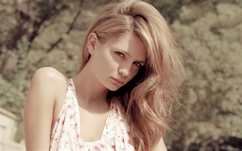 Картинки молодых девушек красивых