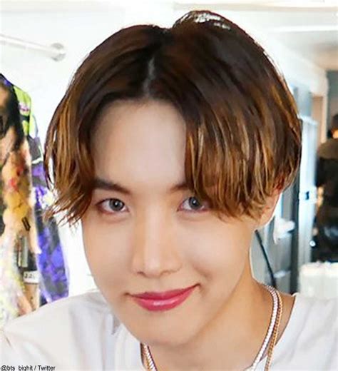 Bts J Hopeはアイドルの鏡 ファンへの愛を伝える姿が話題に Kpop Monster