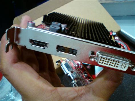 Difference Between Socket And Port