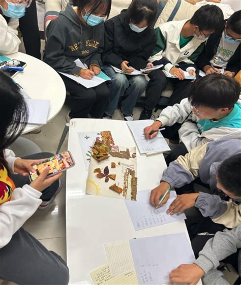 心理健康部组织开展秋冬的心事评选活动 汽车与交通学院