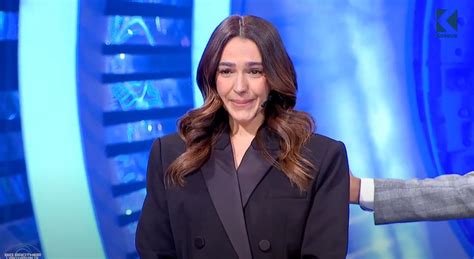 Jonida Mes Lotësh Çdo Dalje Time Nga Sonte Ia Dedikoj Engjëllit Tim Babait Tim Video Klan