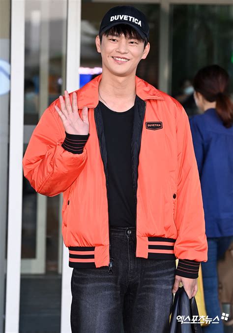 서인국 잘 다녀 올게요~[엑s Hd포토] 나무뉴스